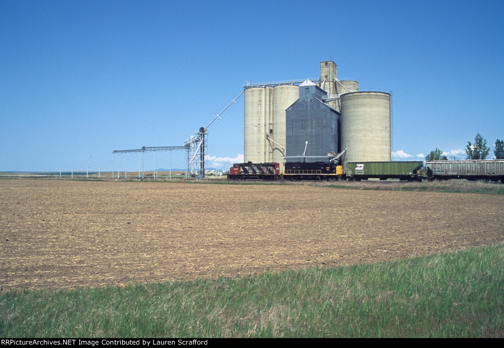 WAMX 9564 W/B Creston Elevator